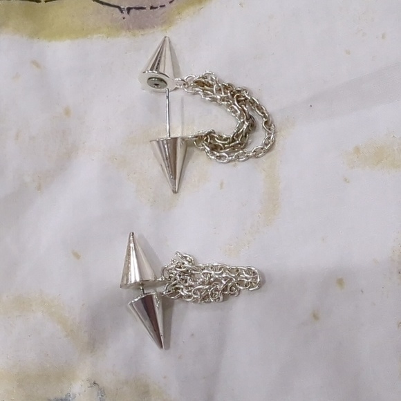 None | Jewelry | Cool Spike And Chain Earrings That Wrap Around Your ...